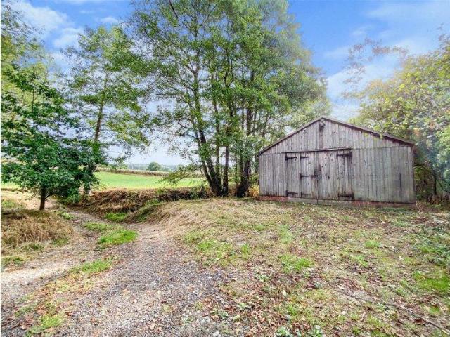 2 bed house for sale