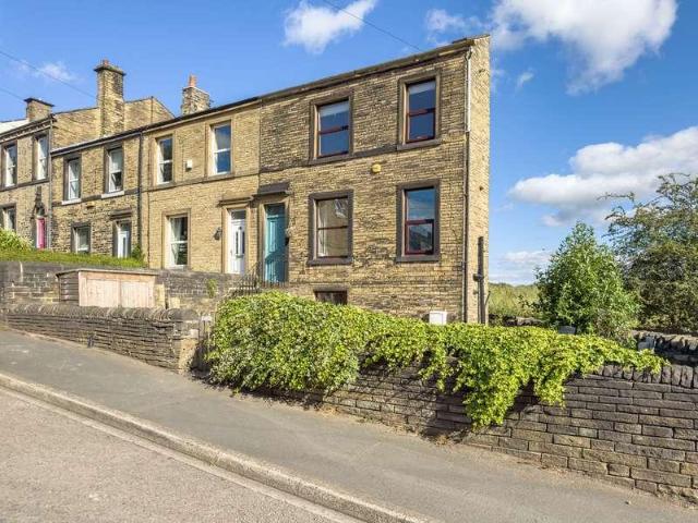2 bed house for sale