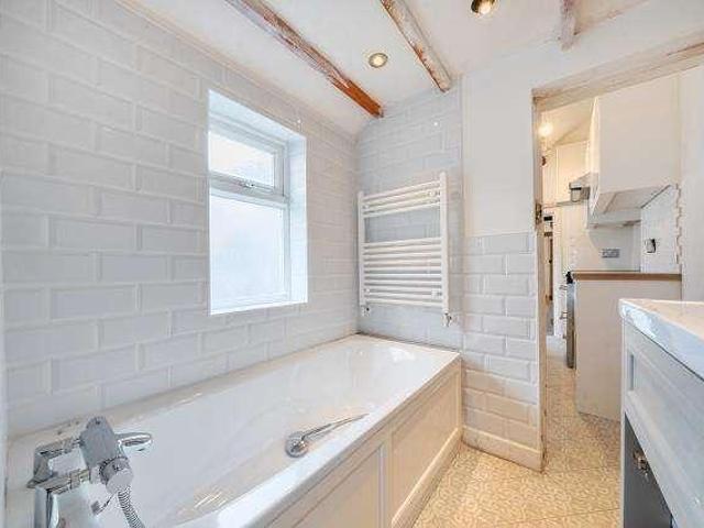 2 bed house for sale