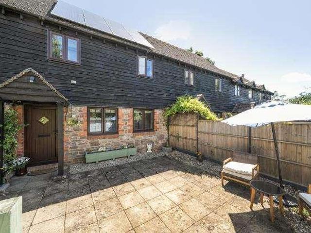 2 bed house for sale