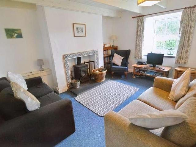 2 bed house for sale