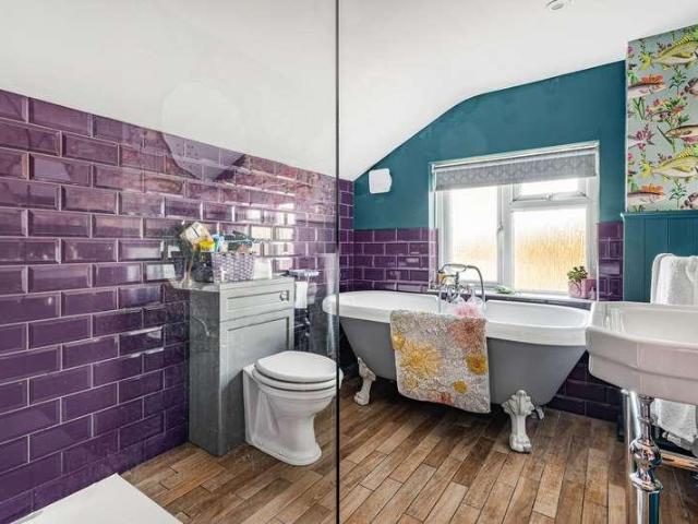 2 bed house for sale