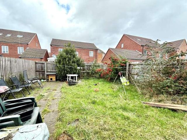 2 bed house for sale