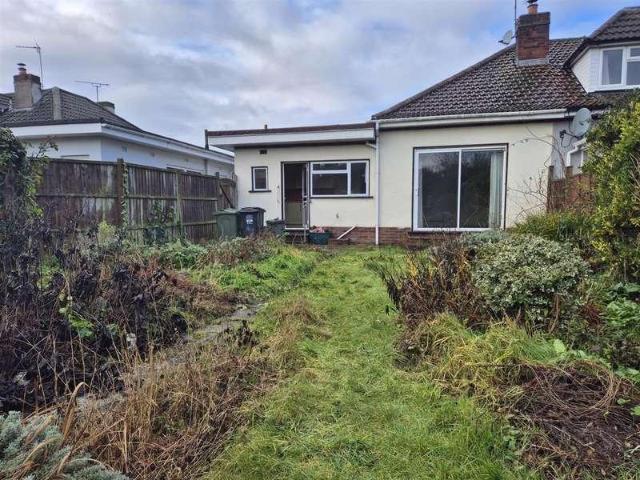 2 bed house for sale
