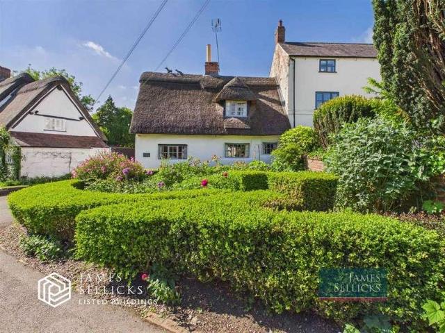 2 bed house for sale