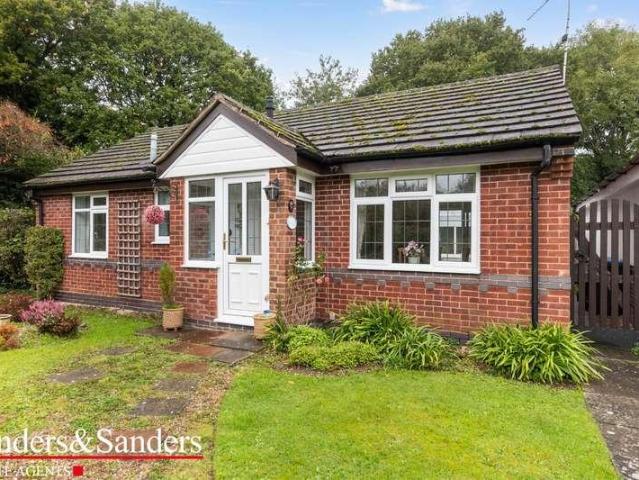 2 bed house for sale