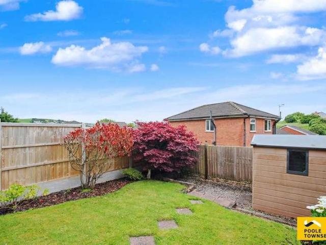 2 bed house for sale