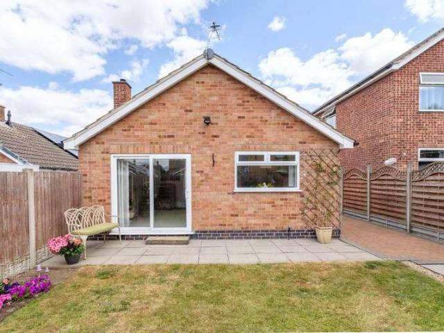2 bed house for sale