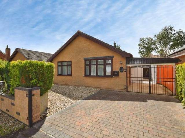 2 bed house for sale