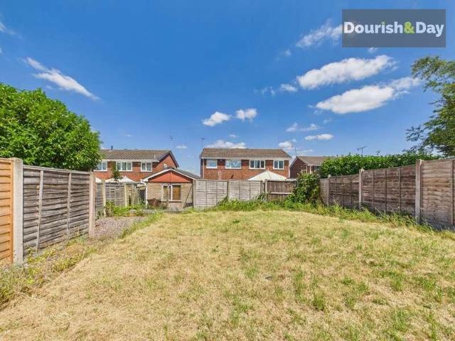 2 bed house for sale