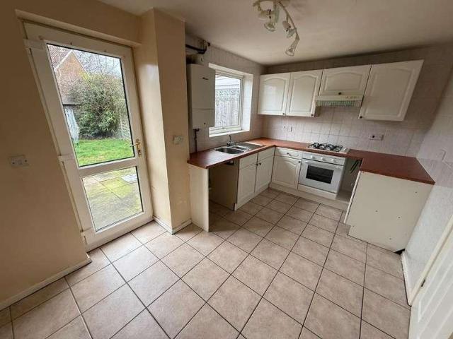 2 bed house for sale