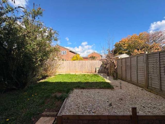 2 bed house for sale