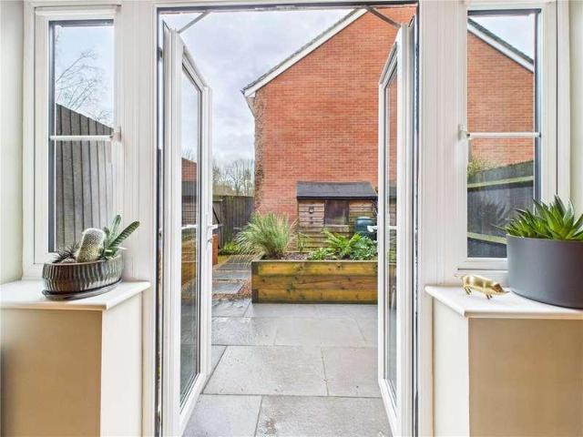 2 bed house for sale
