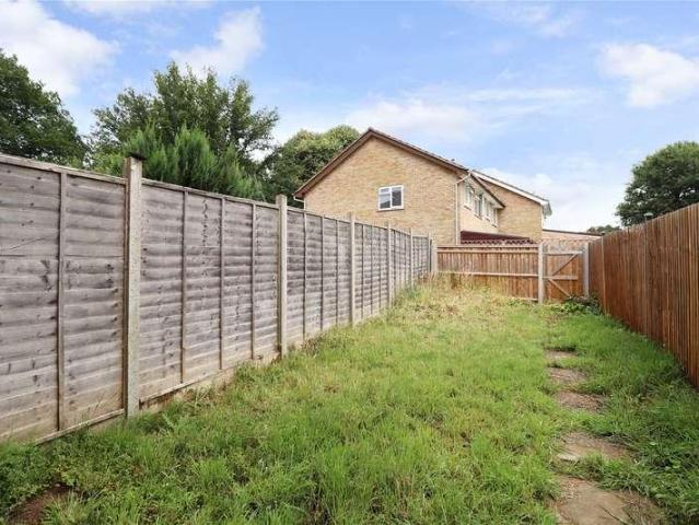 2 bed house for sale