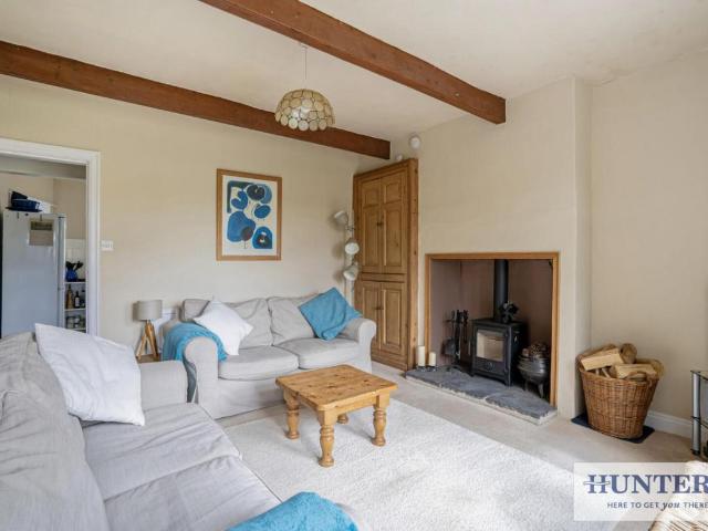 2 bed house for sale