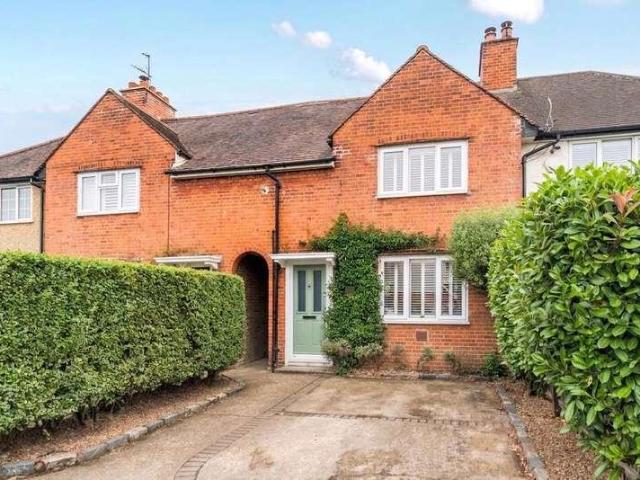 2 bed house for sale