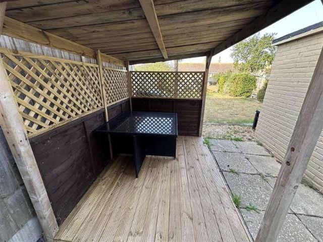 2 bed house for sale