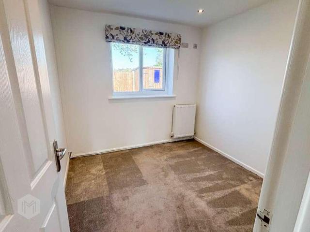 2 bed house for sale
