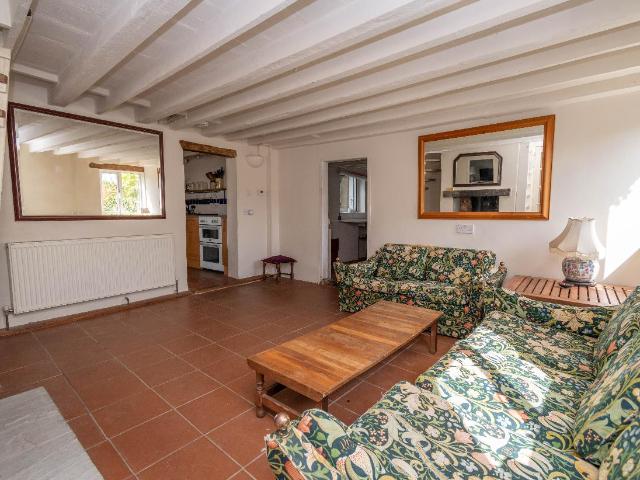 2 bed house for sale