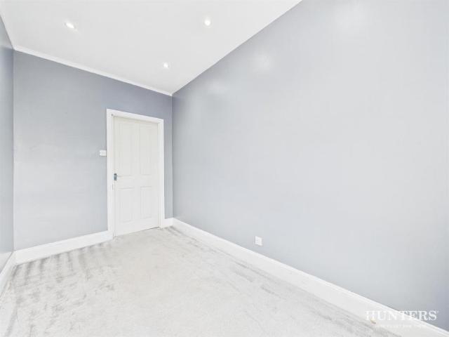 2 bed property for sale