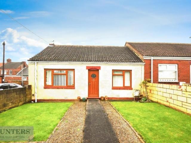 2 bed house for sale