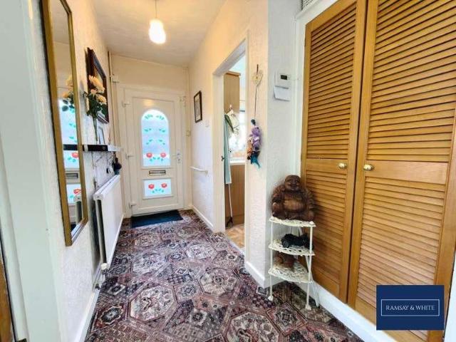 2 bed house for sale