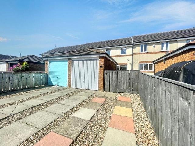 2 bed house for sale
