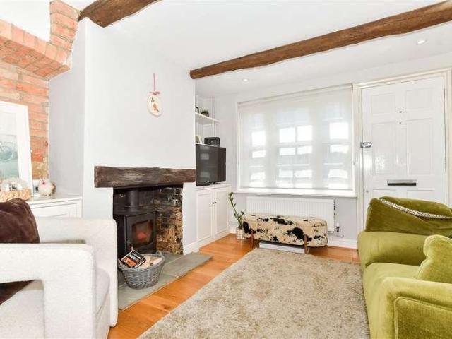 2 bed house for sale