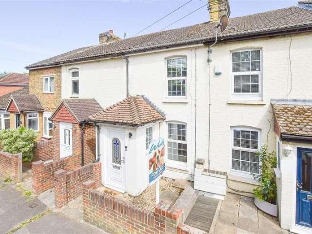 2 bed house for sale