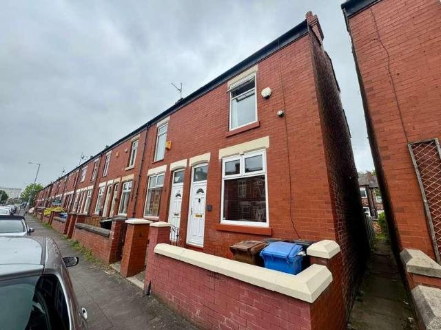 2 bed house for sale