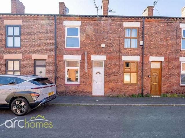 2 bed house for sale