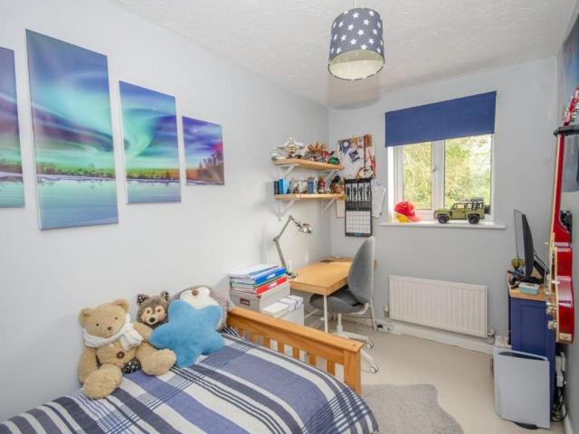 2 bed house for sale