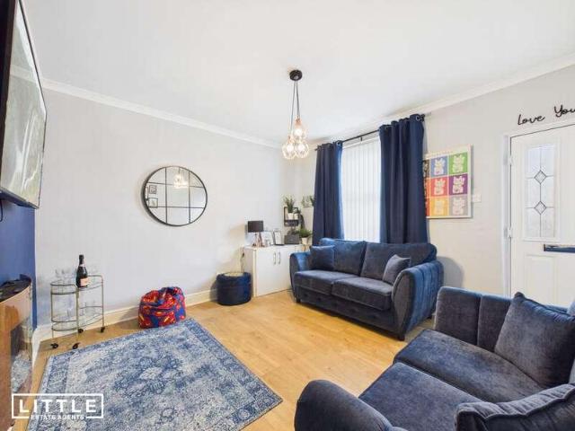 2 bed house for sale