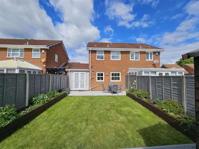2 bed house for sale