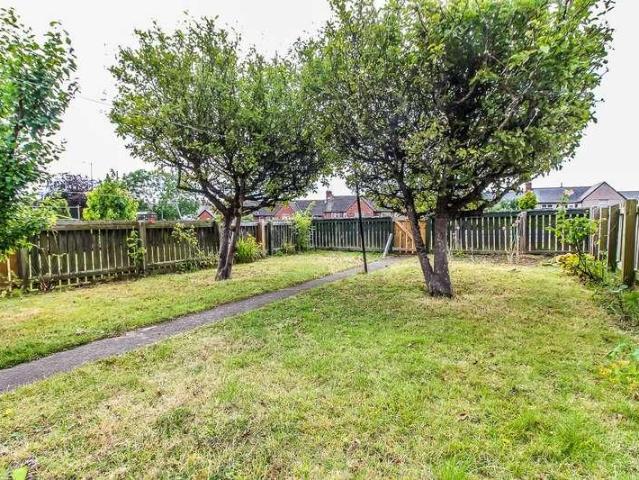 2 bed house for sale