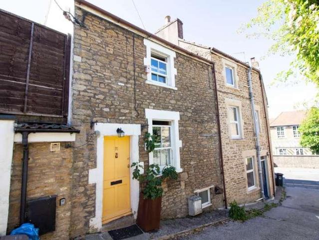 2 bed house for sale