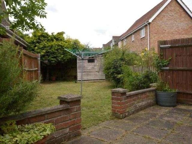 2 bed house for sale