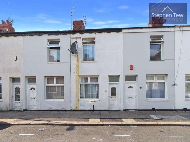 2 bed house for sale