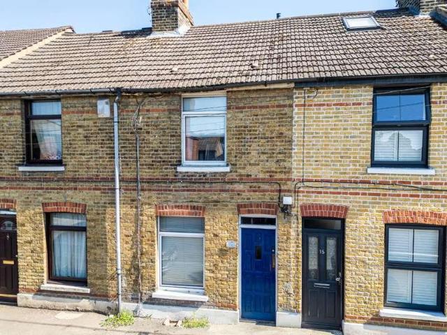 2 bed house for sale