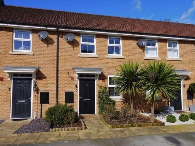 2 bed house for sale