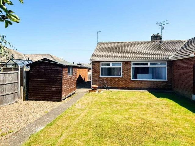 2 bed house for sale