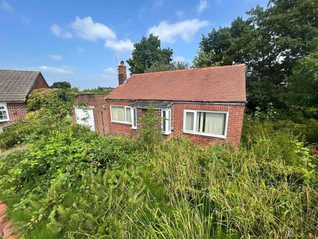 2 bed house for sale
