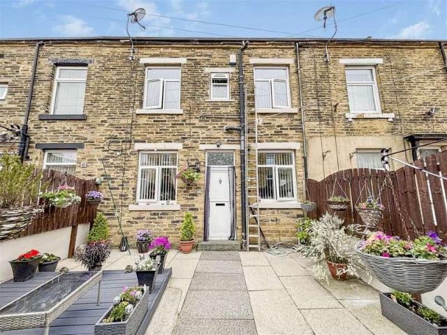 2 bed house for sale