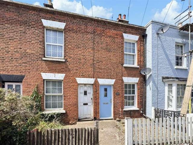 2 bed house for sale