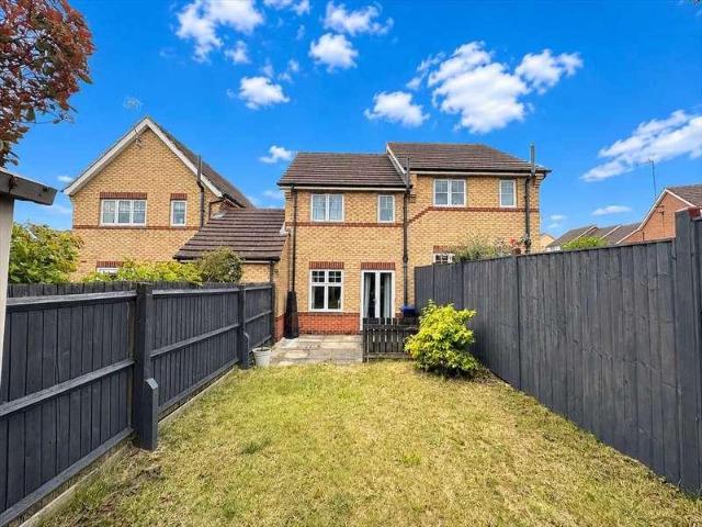 2 bed house for sale