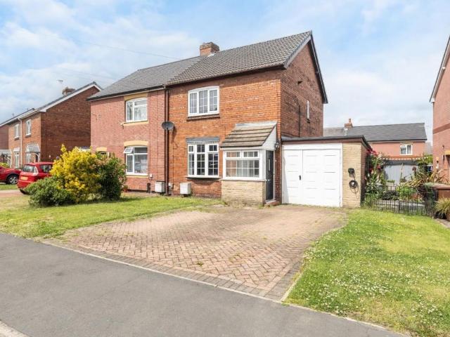 2 bed house for sale