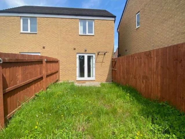 2 bed house for sale