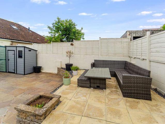 2 bed house for sale