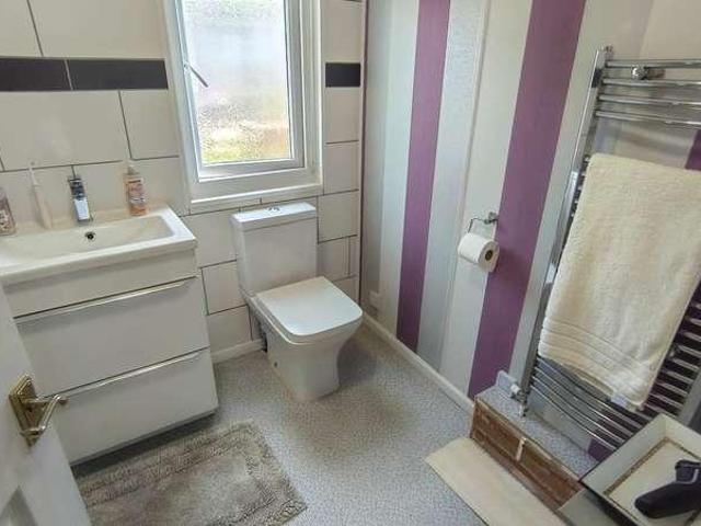 2 bed house for sale