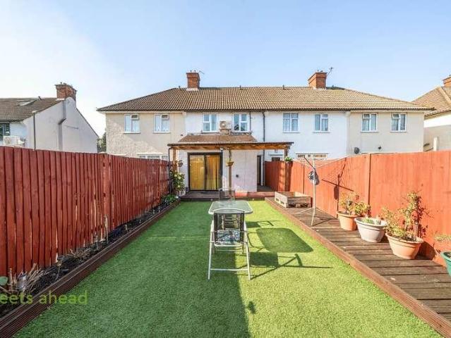 2 bed house for sale